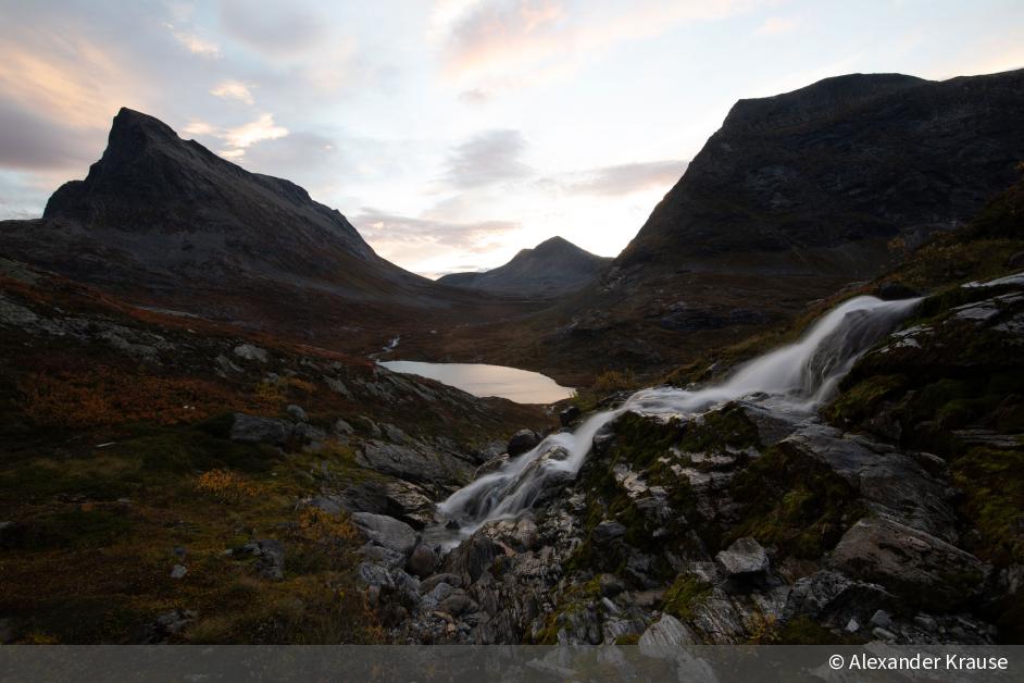 Kontrastreiche Berglandschaft fotografieren: so geht's!